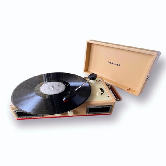 Crosley | Portable Audio & Video | Crosley Cr4 Retro Vintage Style Red ...